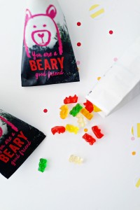 Valentine’s Day Beary Favor Bags DIY + Free Printables