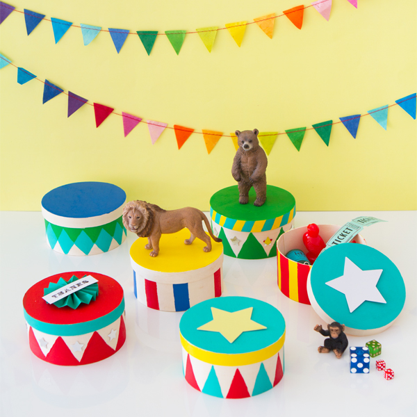 DIY Circus Stand Favor Boxes